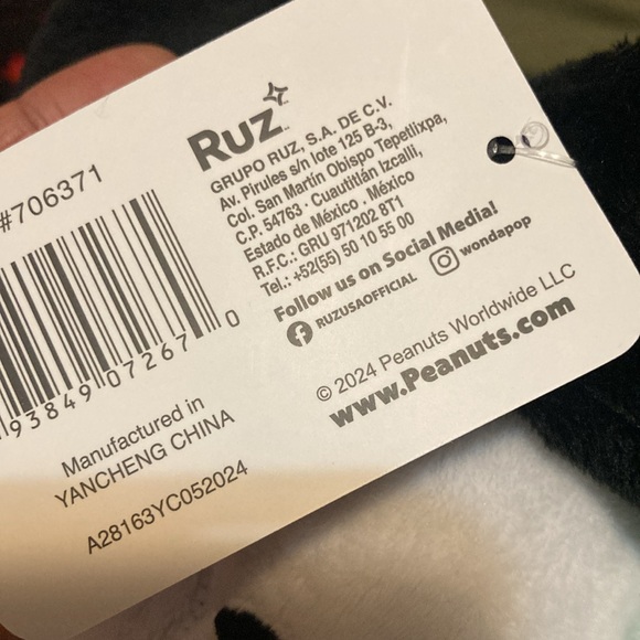 Peanuts | Toys | Peanut Snoopy Fuzzy Wool With Hoodie Jacket Coat ...